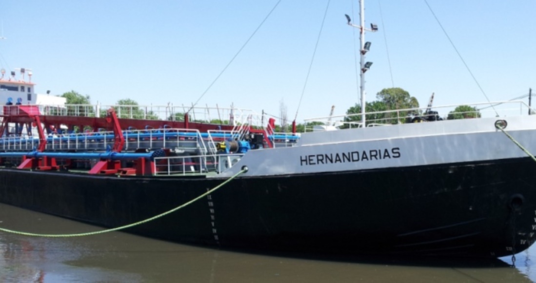 Buque arenero HERNANDARIAS – utna.com.ar